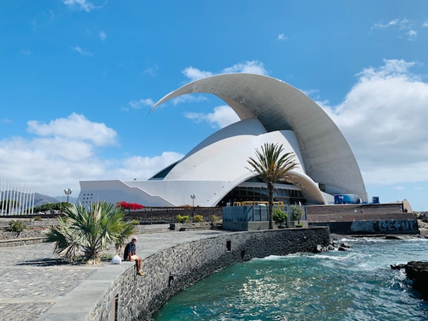 Verhuizen naar Tenerife - HJM Logistics
